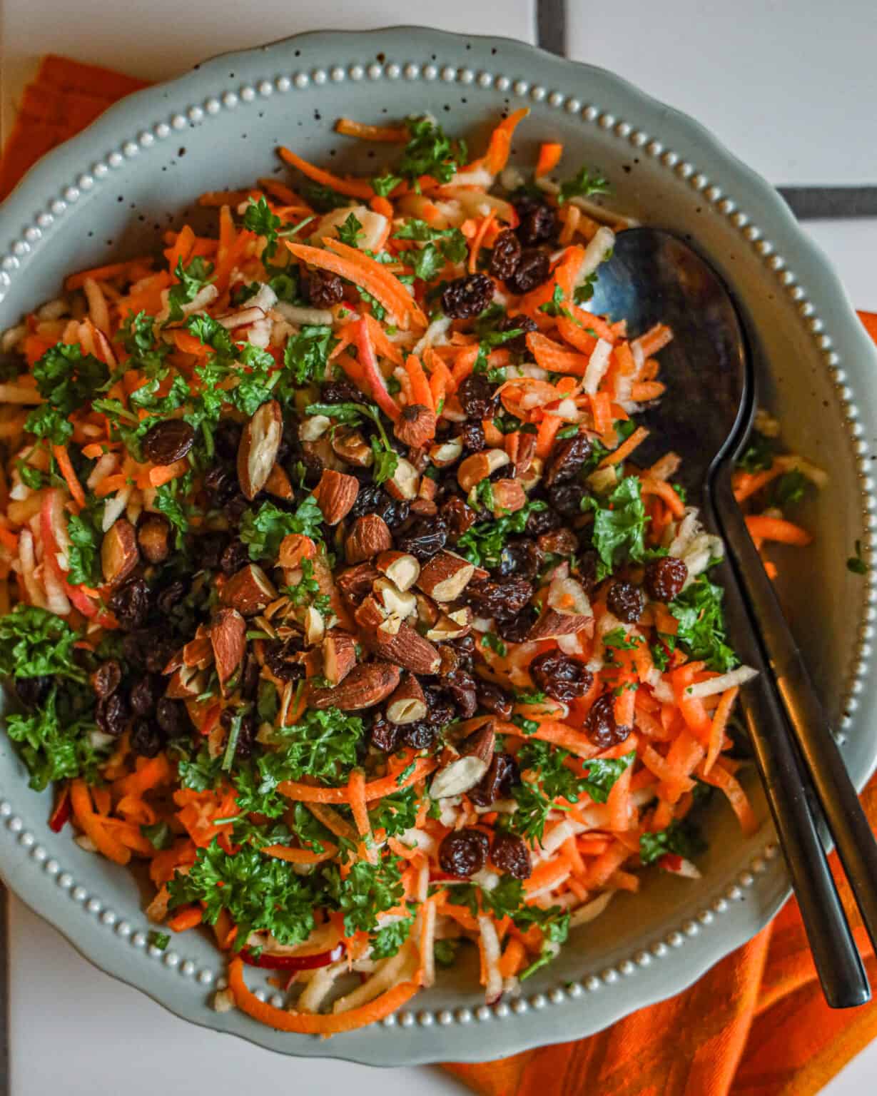 Gulerodssalat - nem salat med gulerod og æble på 10 minutter