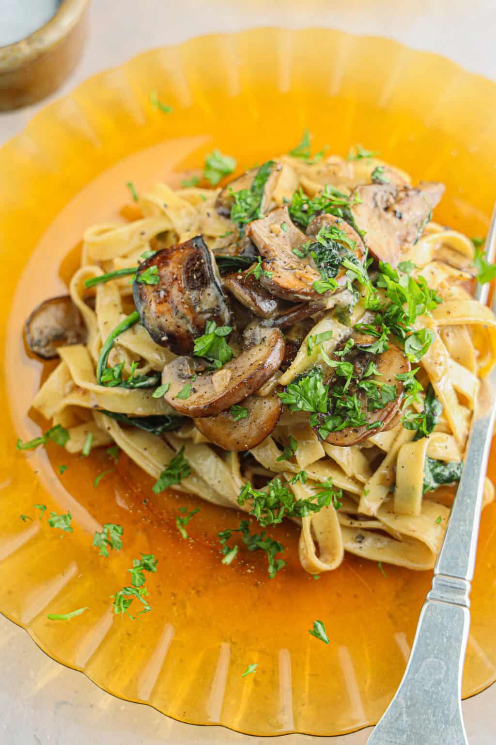 Nem og Cremet Pasta med Laks på 25 minutter - Emma Olsen