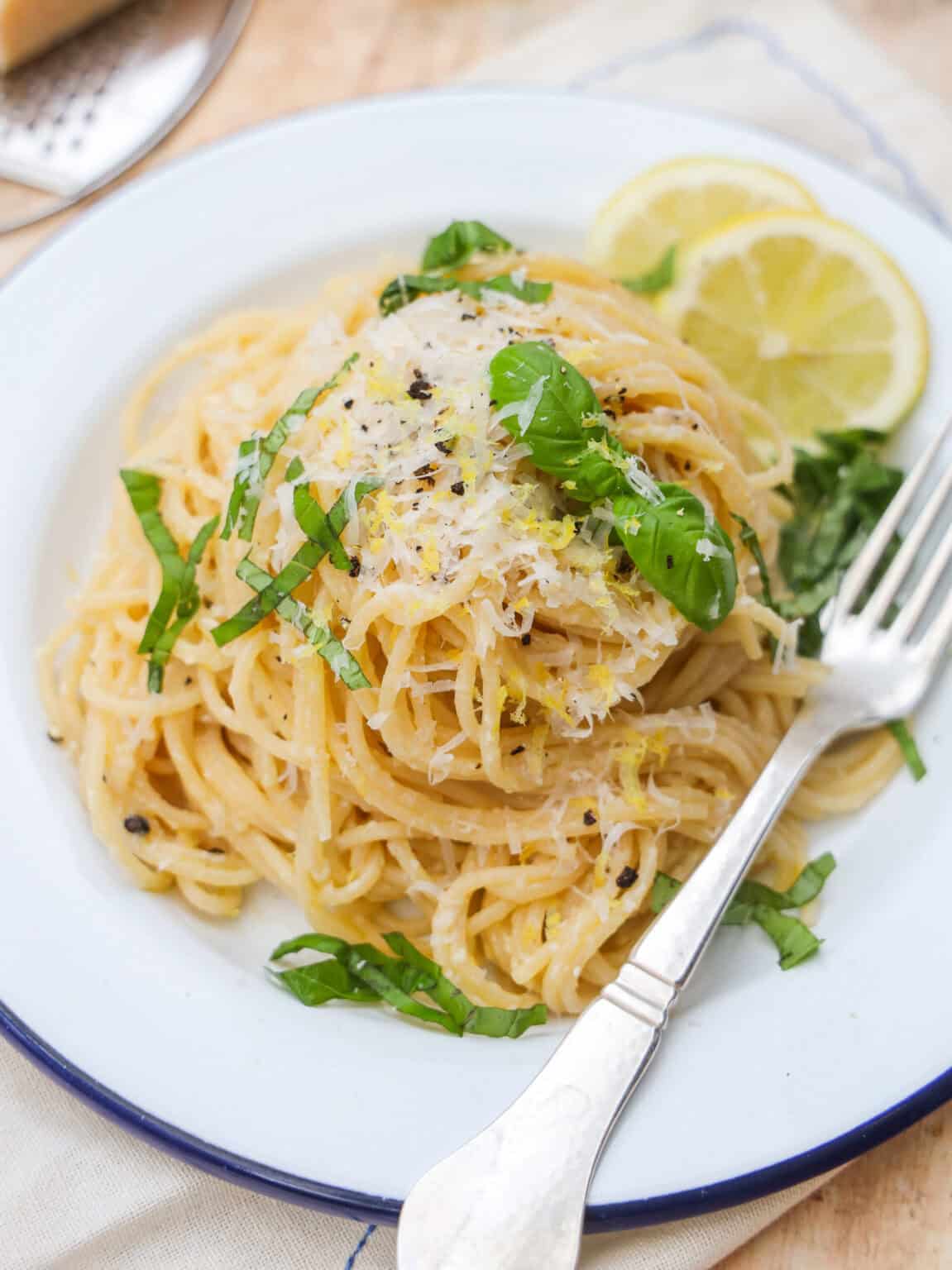 Citronpasta på 15 minutter - frisk og lækker pasta med citron