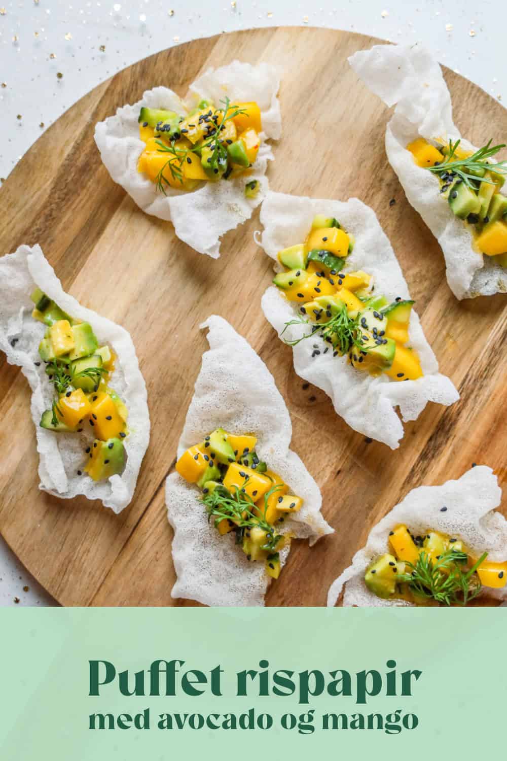 Puffet rispapir med mango-avo-salsa - appetizer eller forret