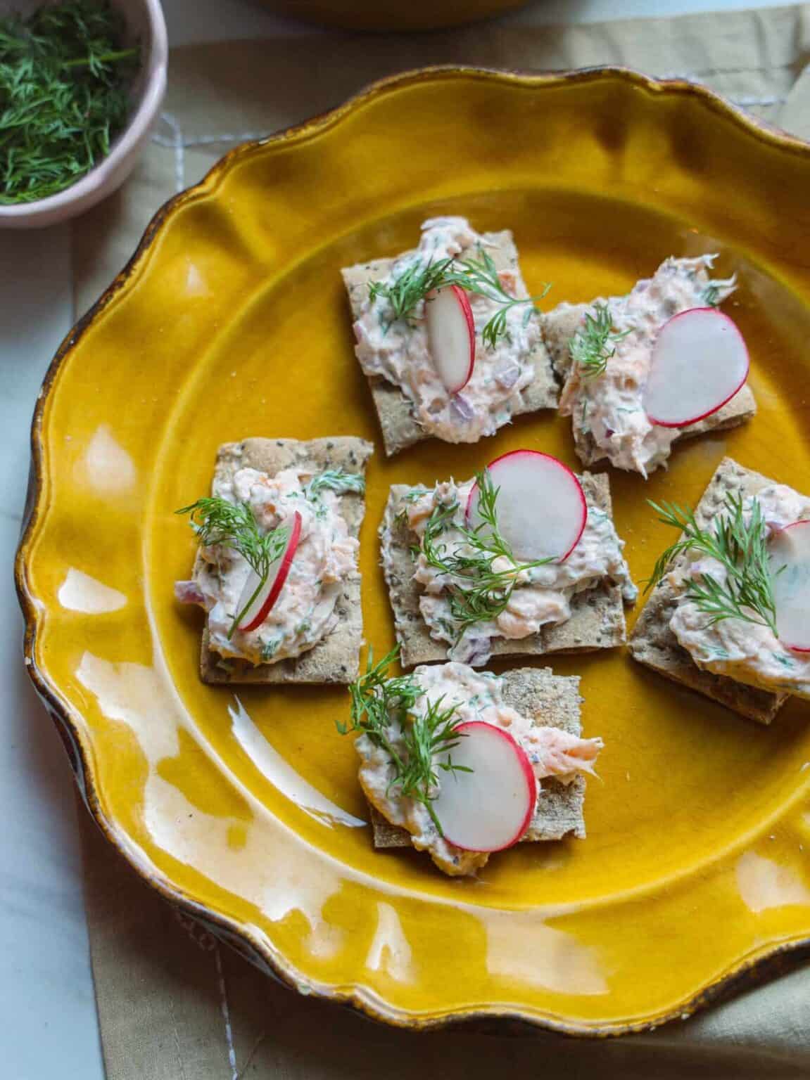 Hjemmelavet hønsesalat – cremet og lækker