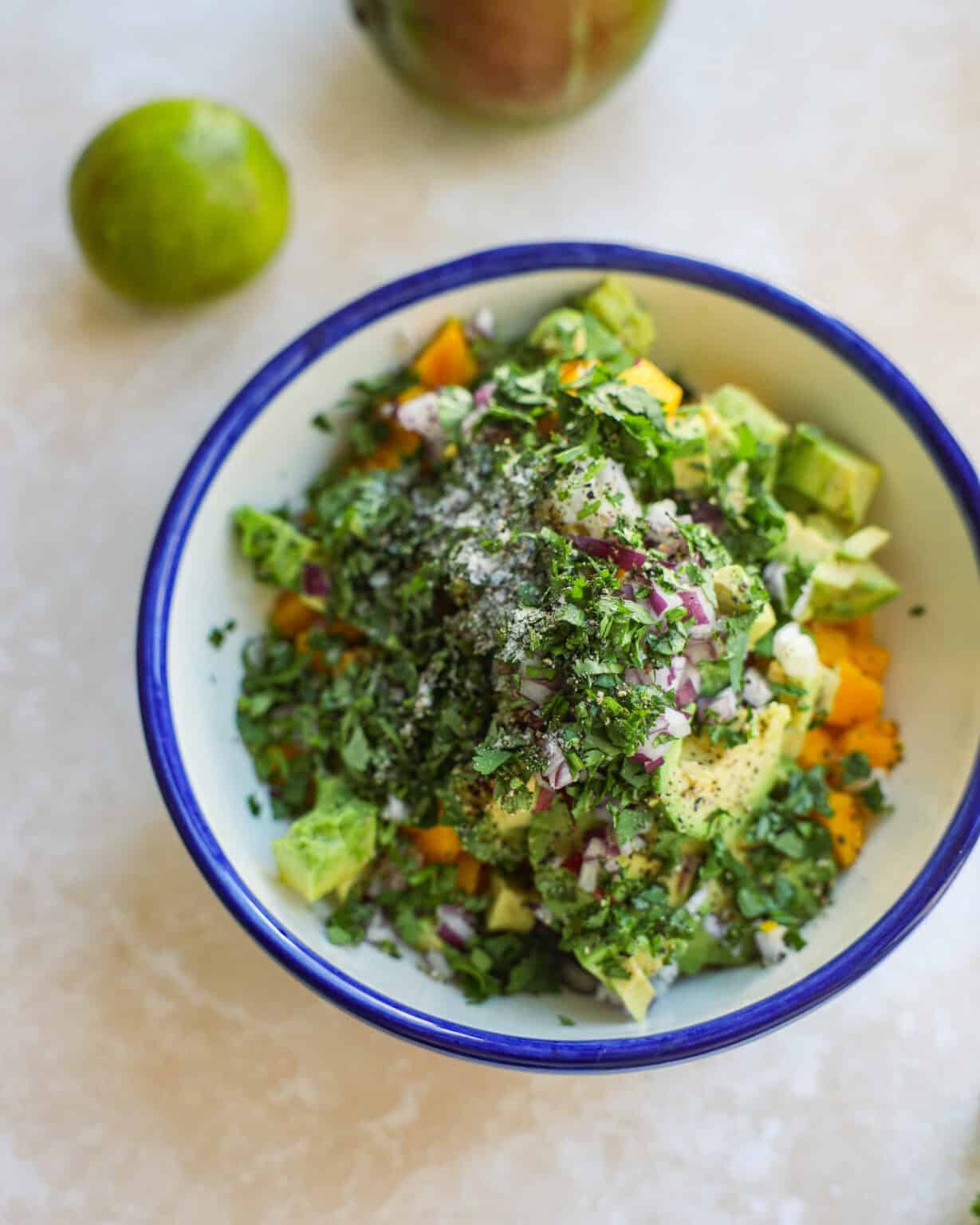 Mango avocado salsa – nem opskrift på frisk salsa